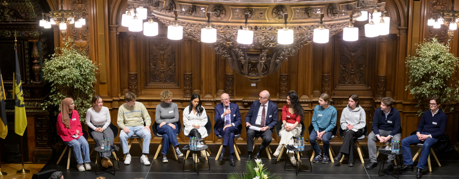 Erinnern als Auftrag - 80 Jahre Befreiung Auschwitz – Elisabeth-von ...